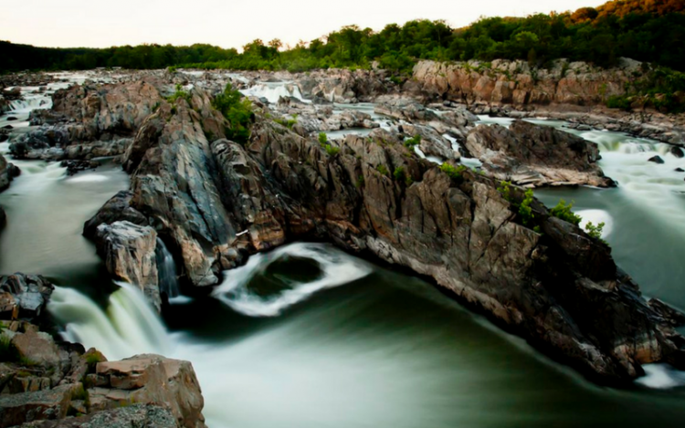 8 Breathtaking Waterfalls Near DC That You Need to Hike to See ASAP ...
