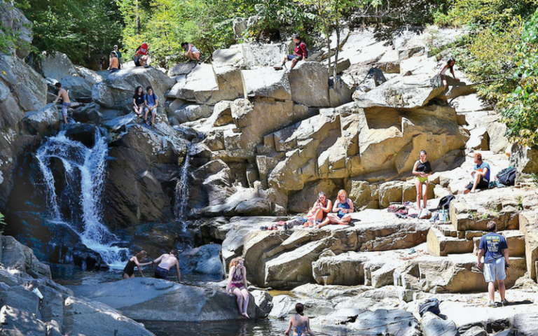 8 Breathtaking Waterfalls Near DC That You Need to Hike to See ASAP ...